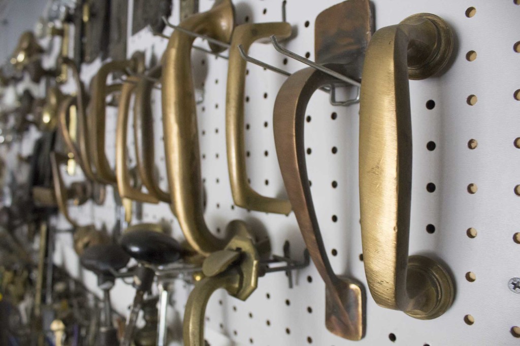 residential locksmith door handles – Advanced Lock & Key